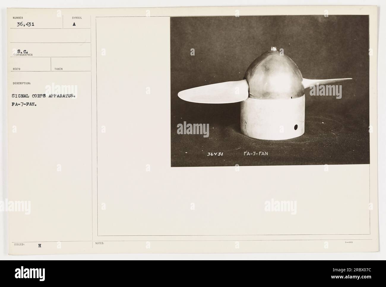 Soldiers operating a Signal Corps apparatus, specifically a PA-7-PAN ...