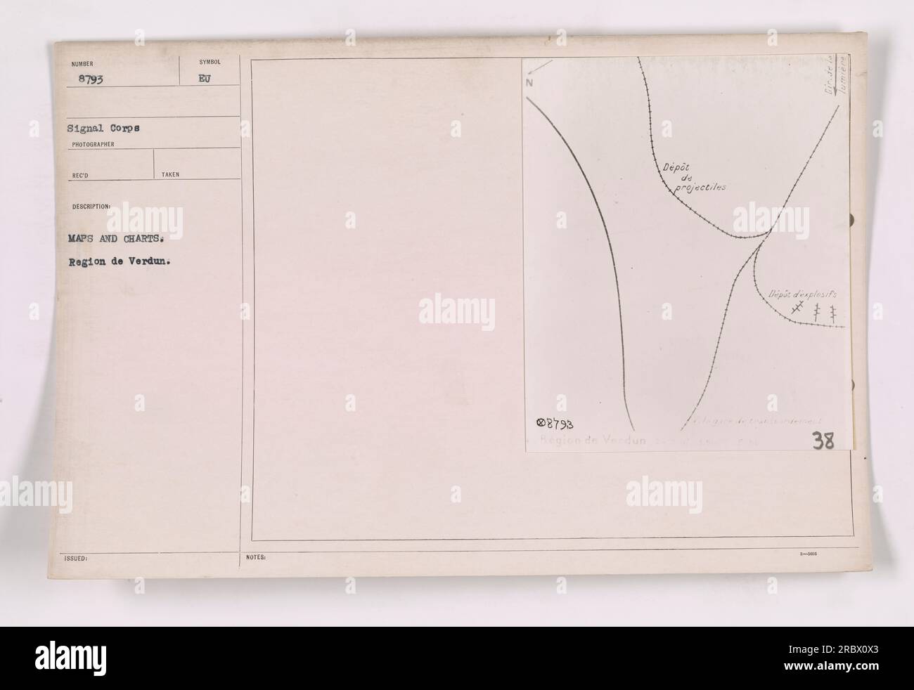 American soldiers studying maps hi-res stock photography and images - Alamy