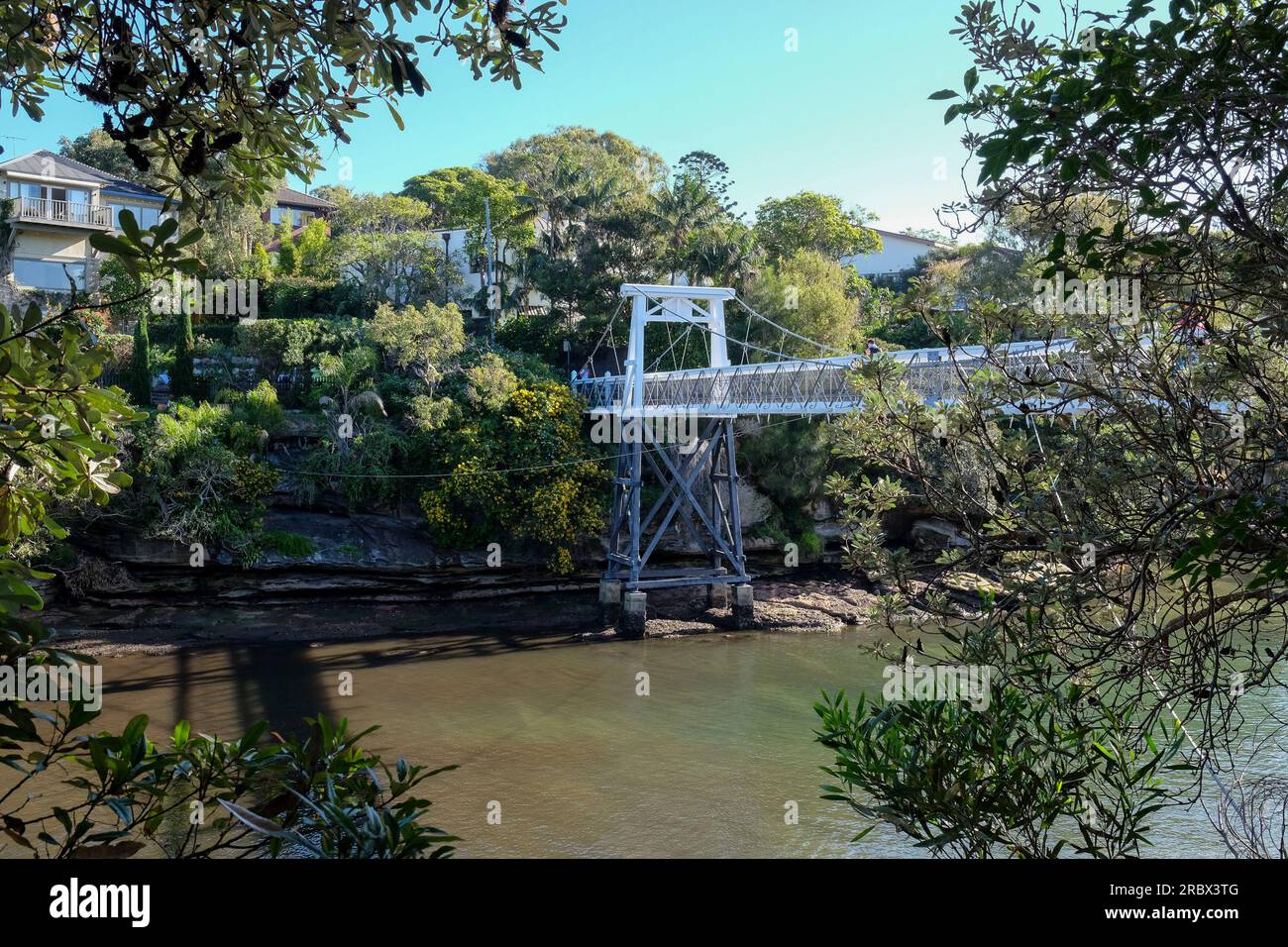 Sydney harbour bridge connecting hi-res stock photography and images ...