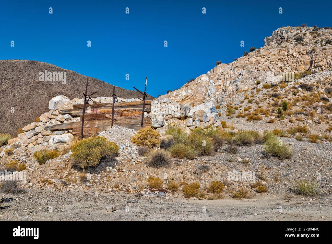 Abandoned quartzite open pit mine, Big Pine Road, Inyo Mountains, Death ...