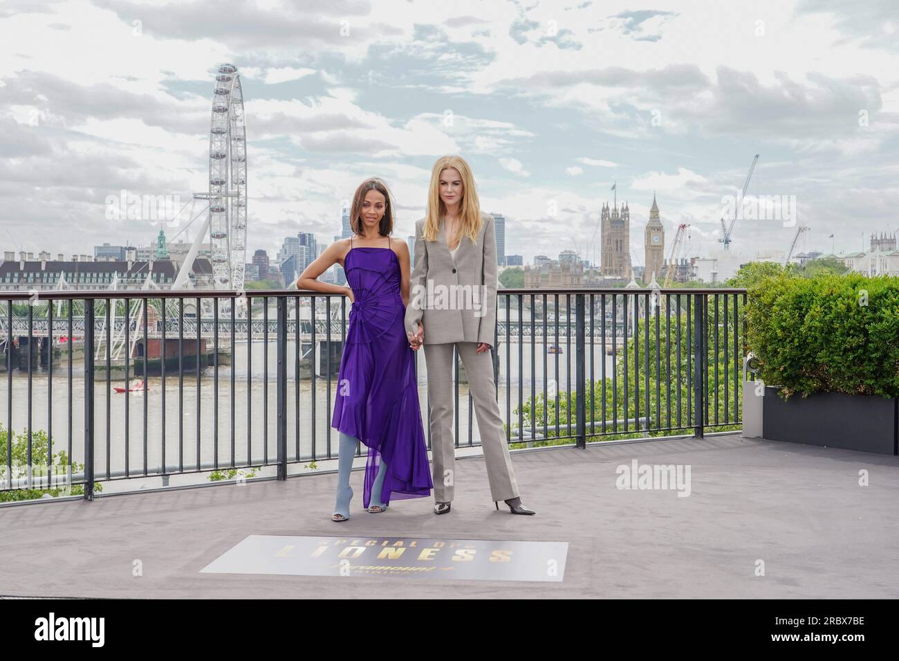 Nicole kidman and zoe saldana hi-res stock photography and images - Alamy