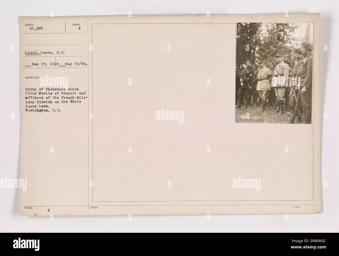 Group of Chasseurs Alpin (Blue Devils of France) and officers of the ...