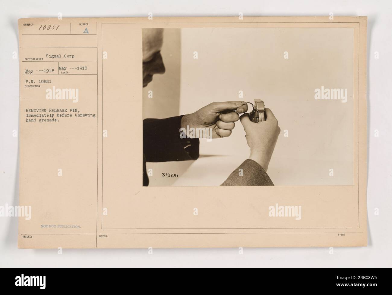 Removing release pin hi-res stock photography and images - Alamy