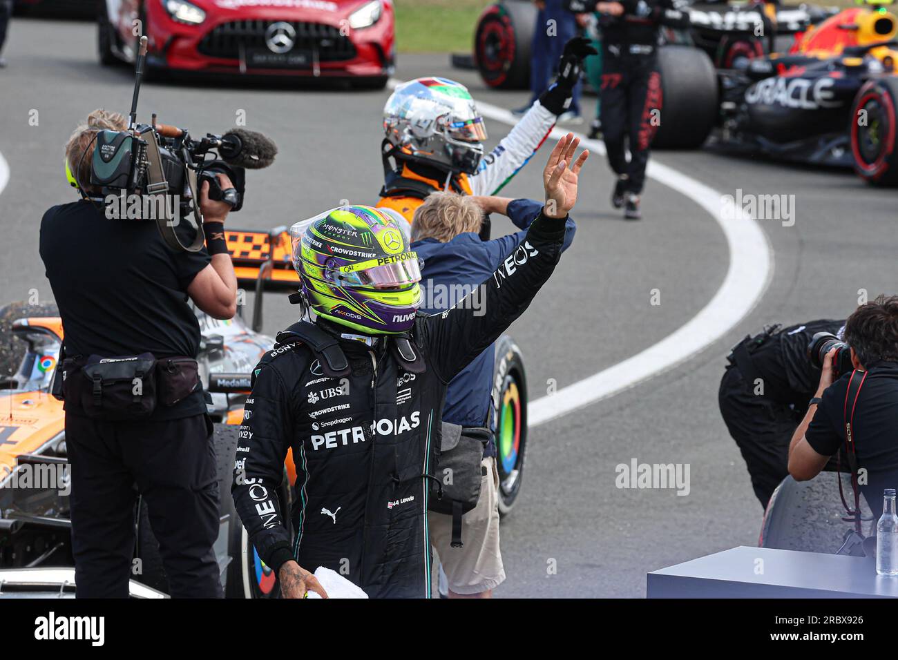 Podium celebration Lewis Hamilton (GBR) Mercedes W14 E Performance ...