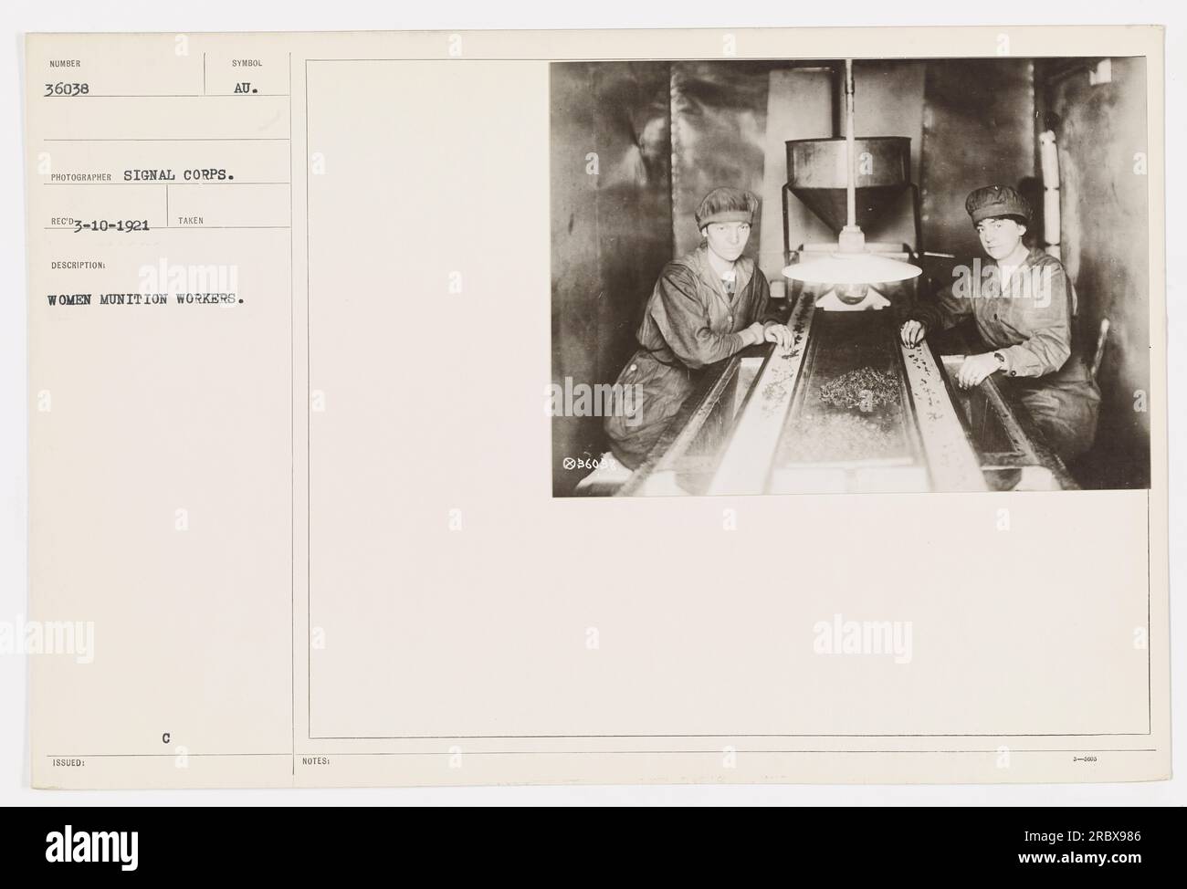 Munition factory workers in America during World War I Stock Photo - Alamy