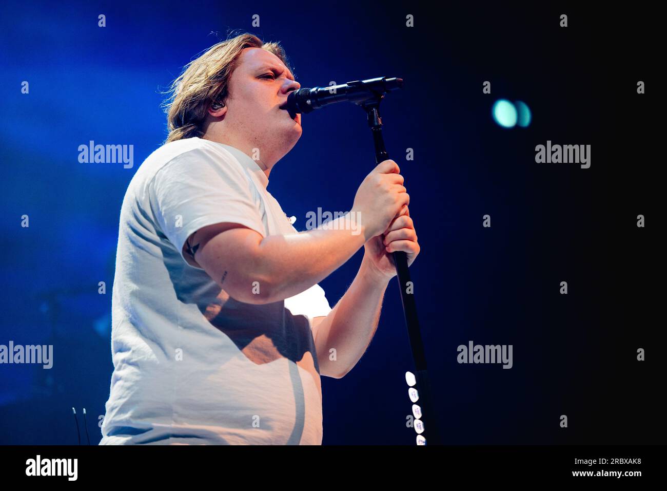 Italy 31 May 2023 Lewis Capaldi - Broken By Desire To Be Heavenly Sent ...