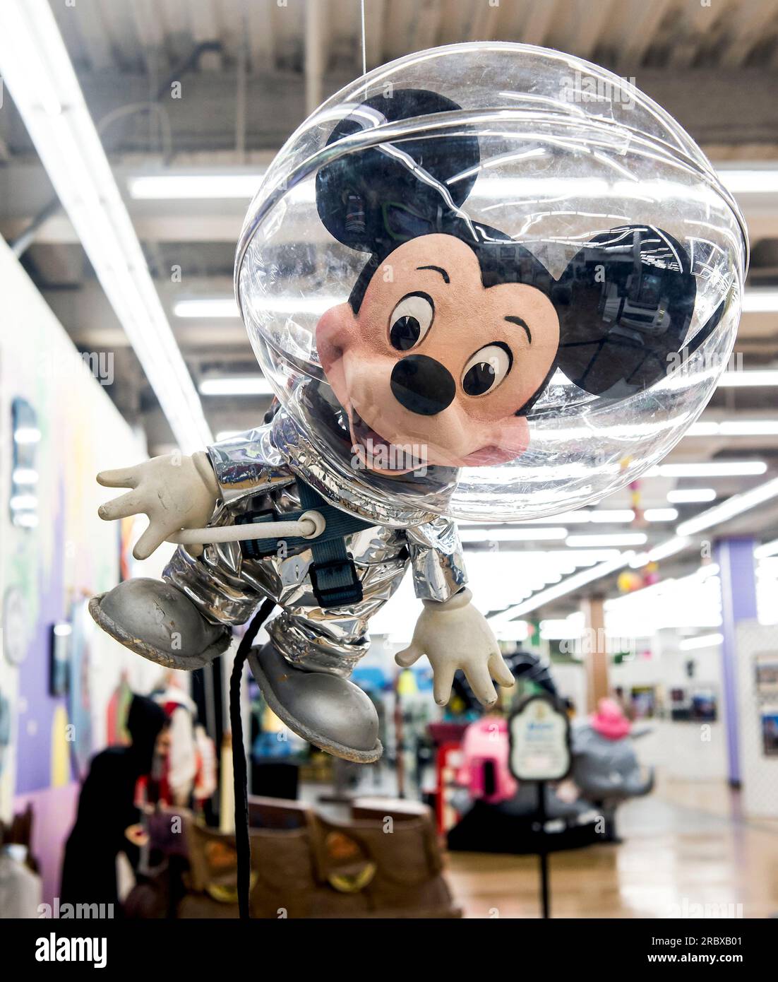 Disneyland 2023 hi-res stock photography and images - Alamy