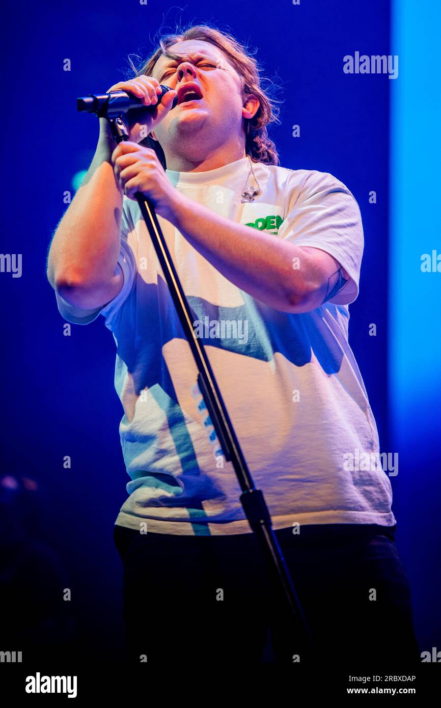 Italy 31 May 2023 Lewis Capaldi - Broken By Desire To Be Heavenly Sent ...