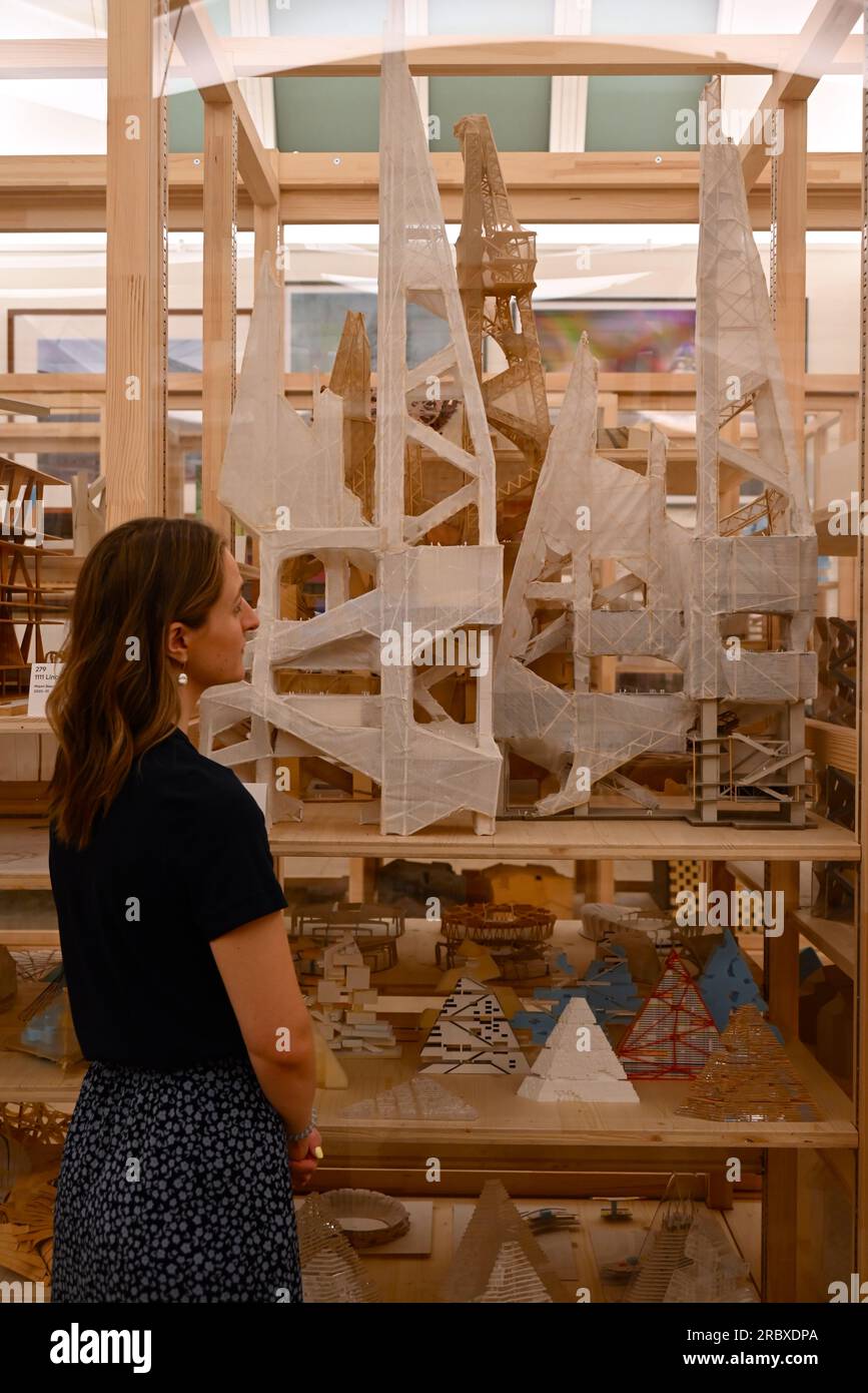 This exhibition, featuring over 400 objects from Herzog & de Meuron ...