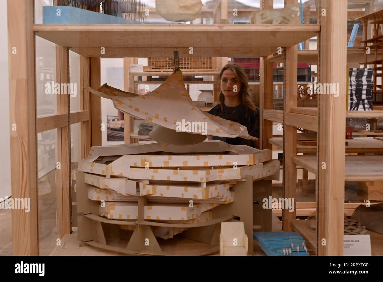 This exhibition, featuring over 400 objects from Herzog & de Meuron ...
