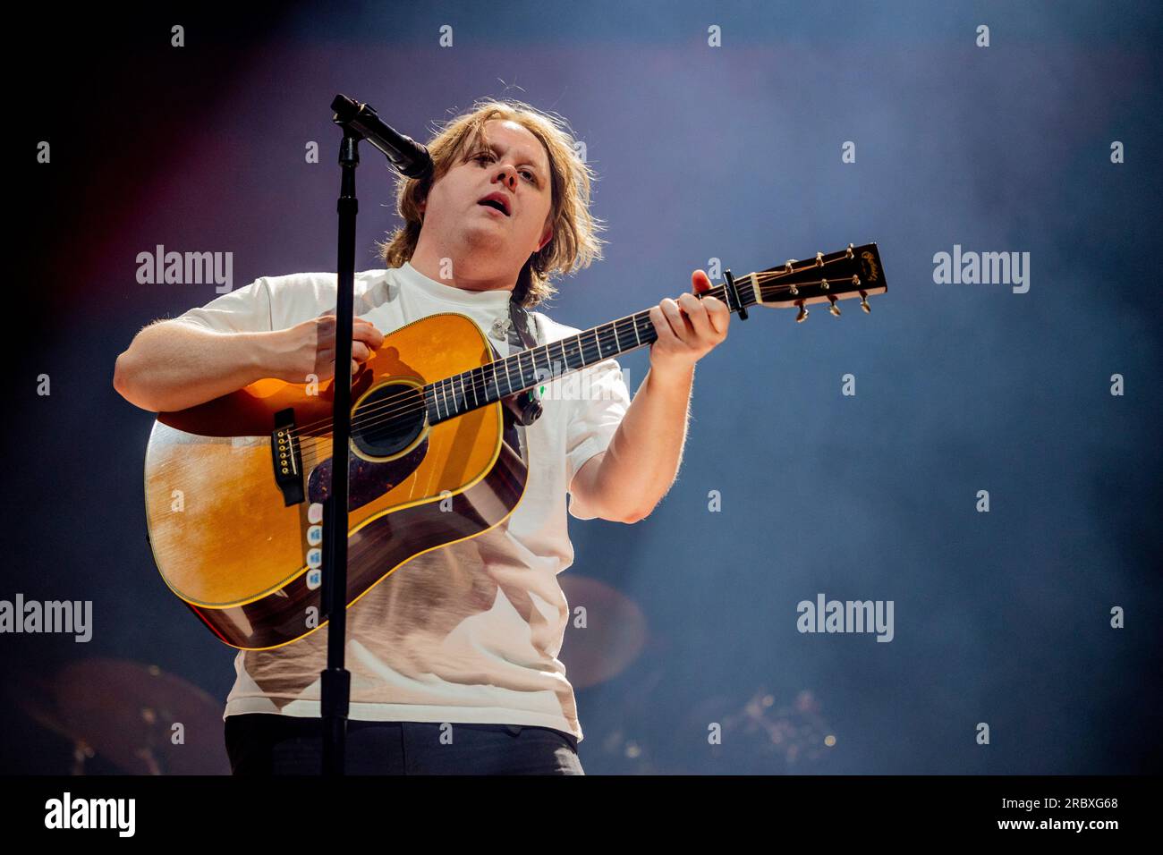 Italy 31 May 2023 Lewis Capaldi - Broken By Desire To Be Heavenly Sent ...