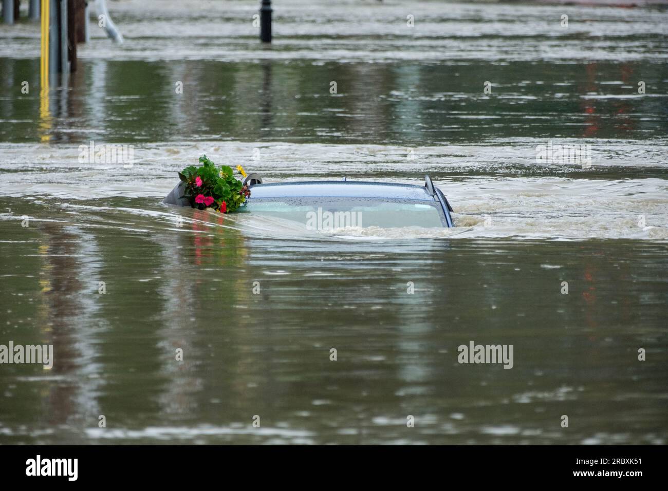 People coping with climate change hi-res stock photography and images ...