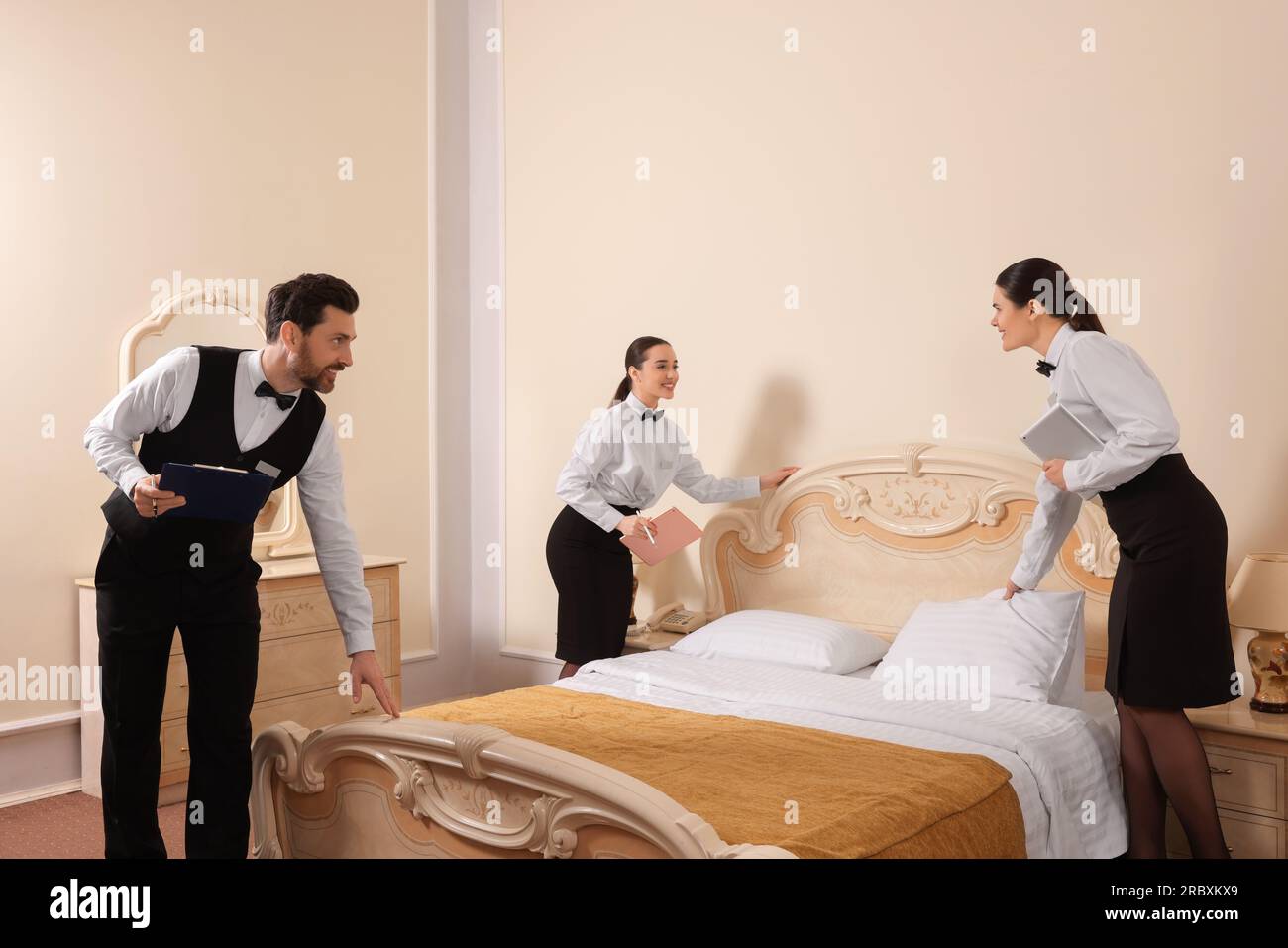 Bed group student hi-res stock photography and images - Alamy