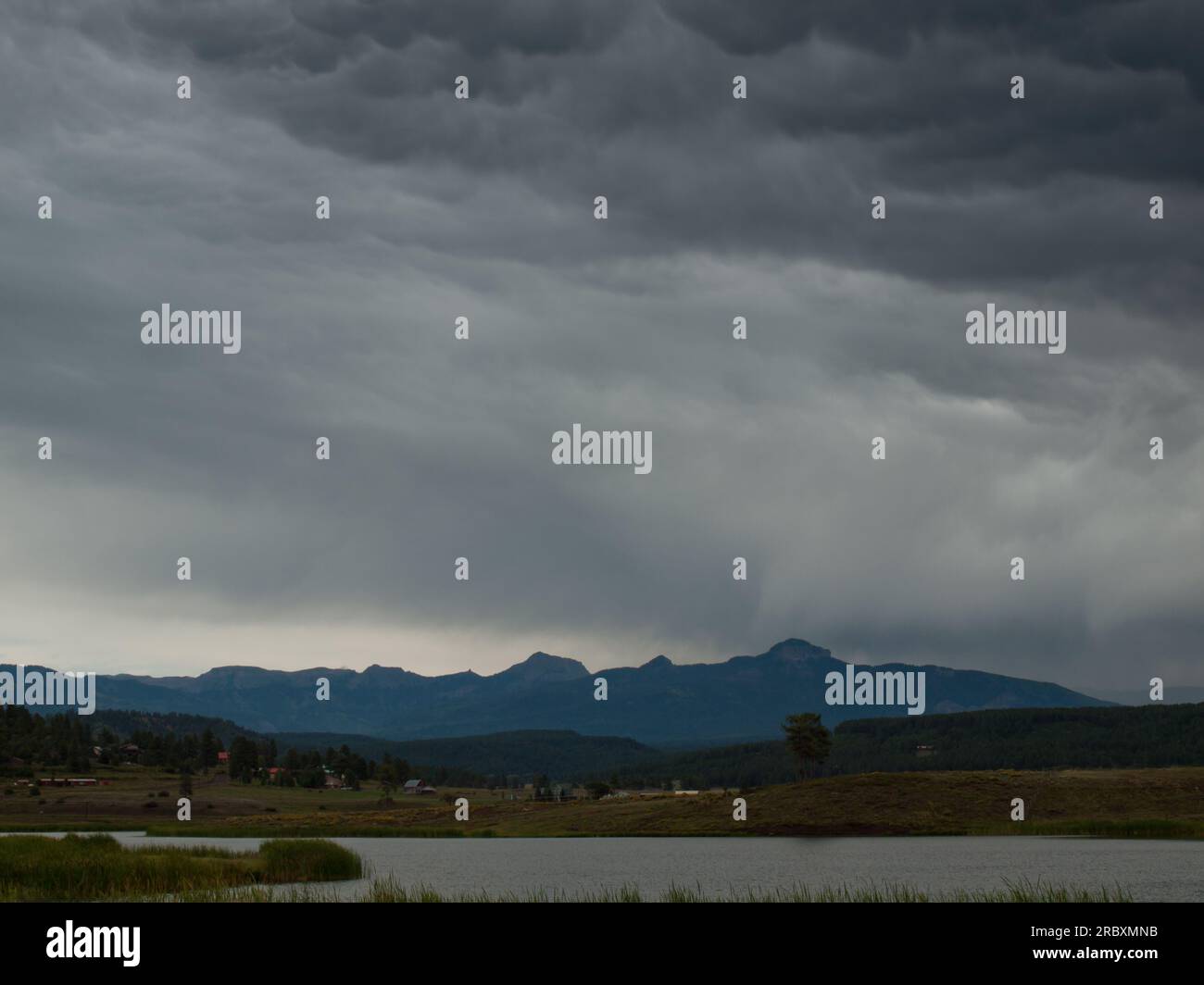 Echo canyon reservoir hi-res stock photography and images - Alamy