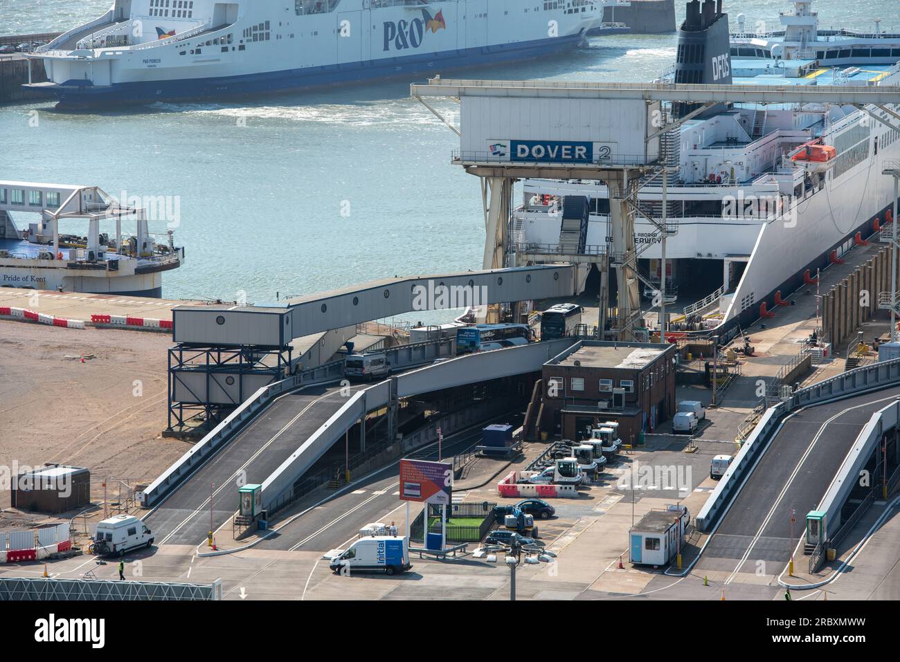 Dover ferry wharf hi-res stock photography and images - Alamy