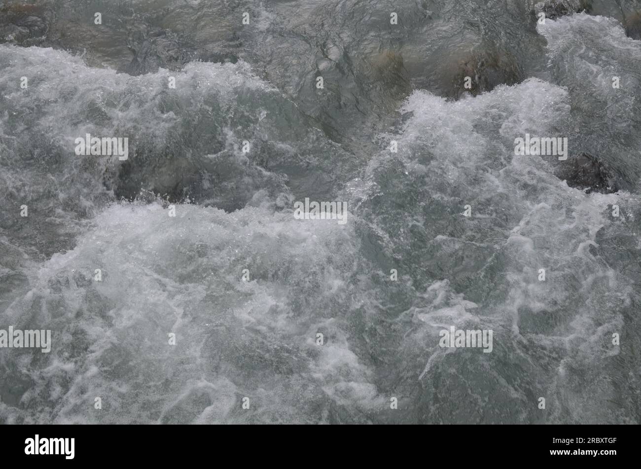 Water above view hi-res stock photography and images - Alamy