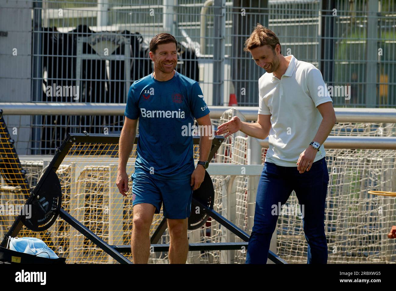 Xabi alonso simon rolfes hi-res stock photography and images - Alamy