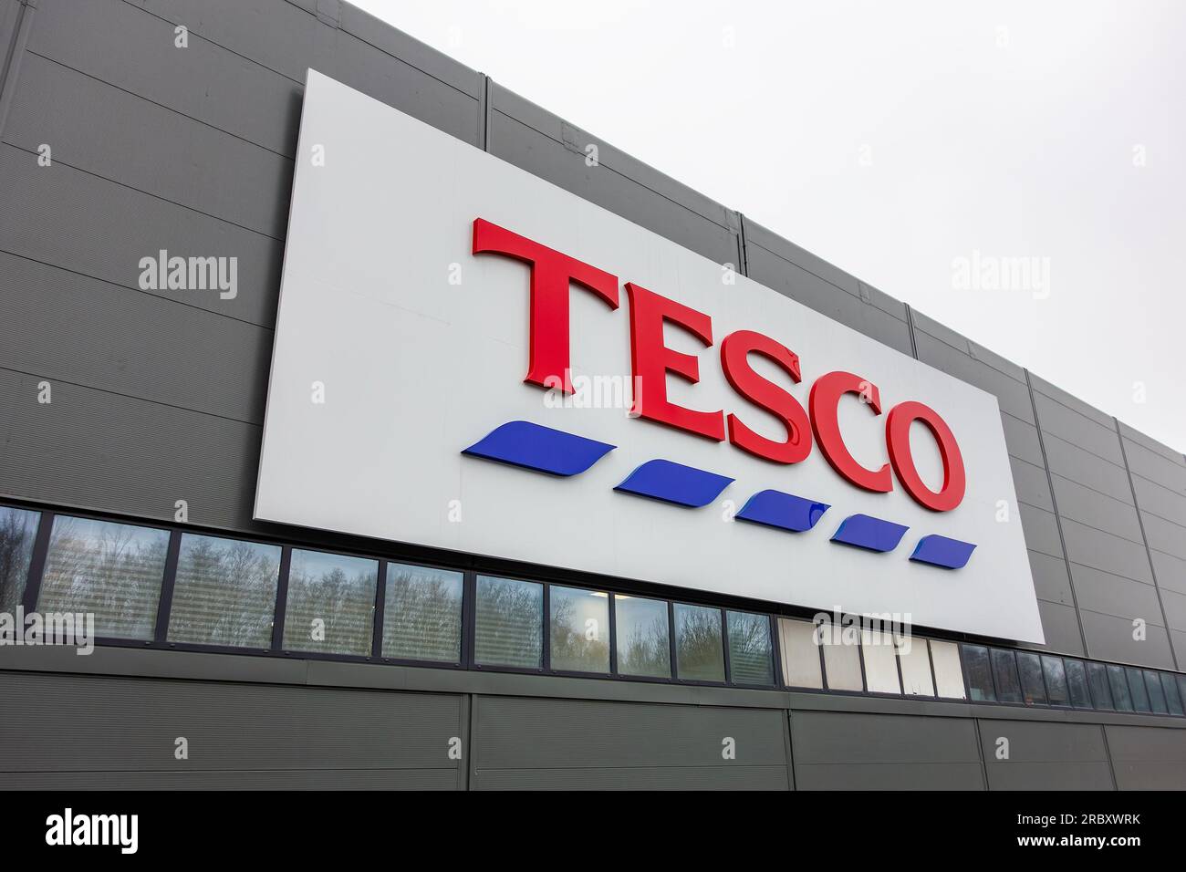 HAVIROV, CZECH REPUBLIC - MARCH 3, 2023: Large banner of Tesco ...