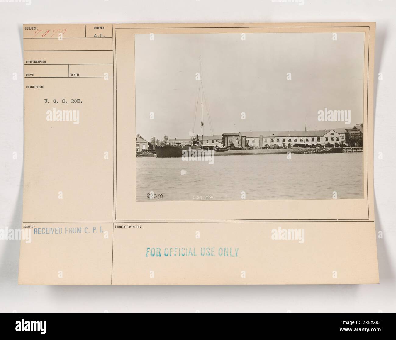 Uss roe photograph hi-res stock photography and images - Alamy