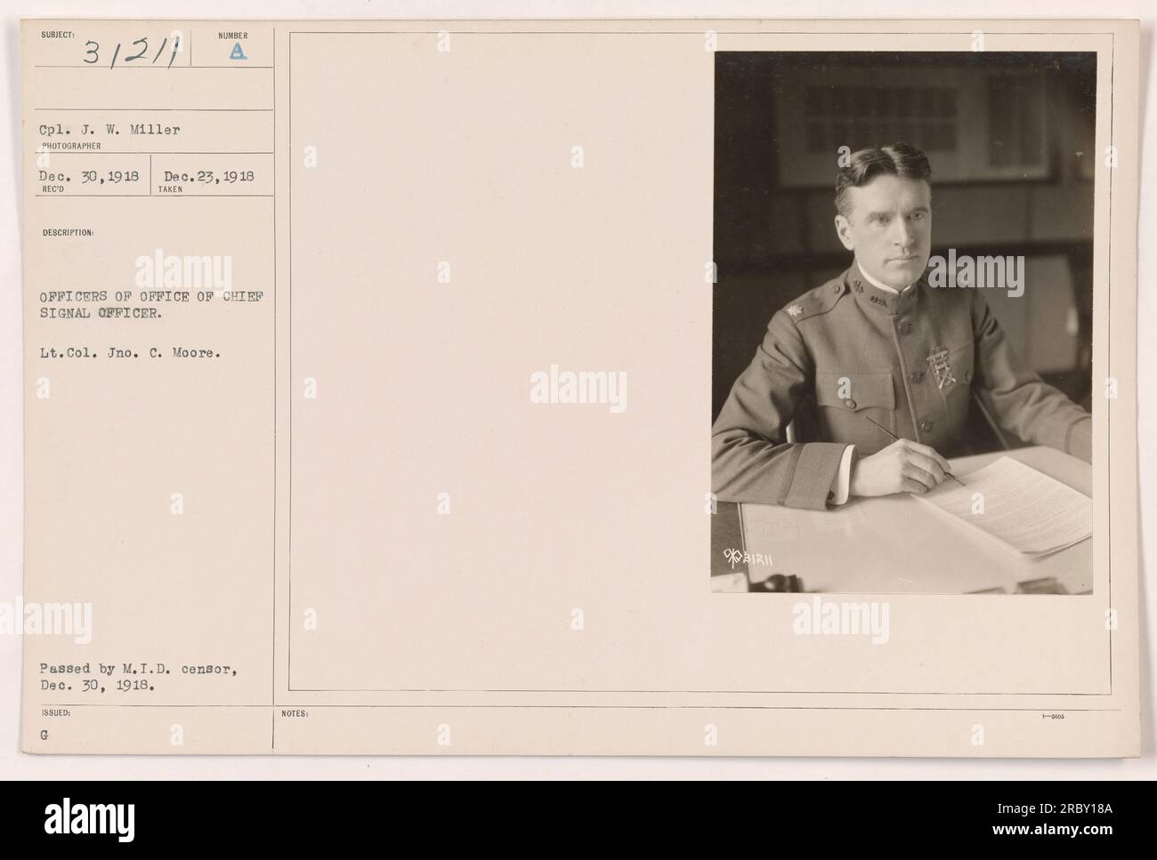 Group photograph of officers from the Office of the Chief Signal ...