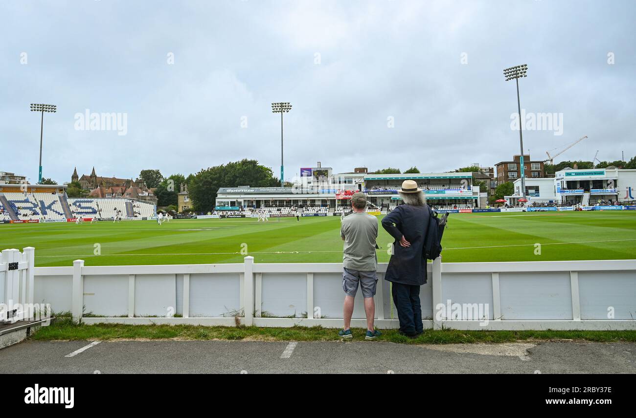Cricket fan at cricket stadium hi-res stock photography and images - Alamy
