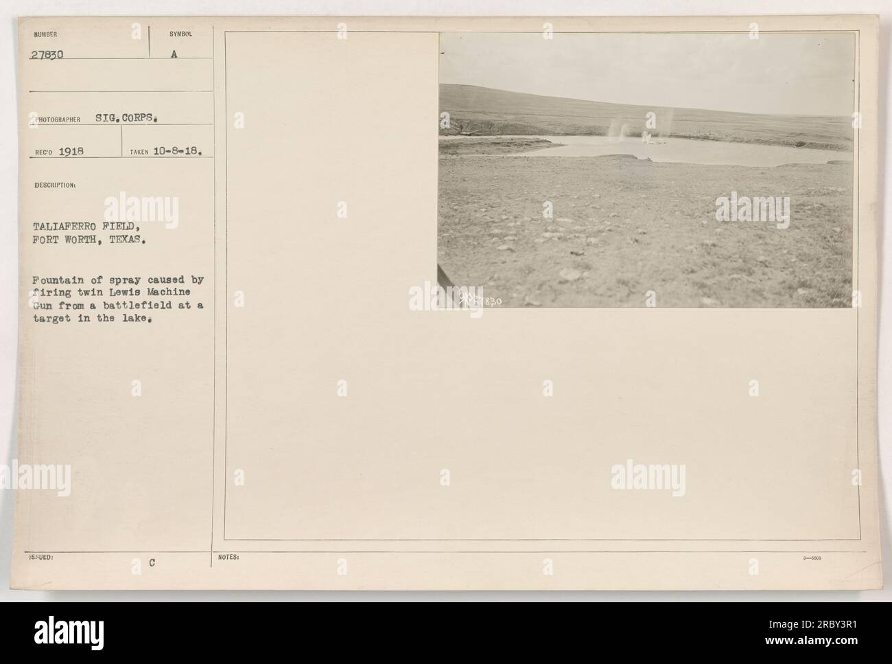 Twin lewis machine guns hi-res stock photography and images - Alamy