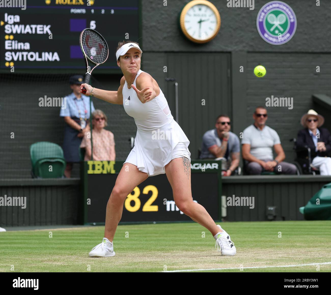 Iga swiatek forehand hi-res stock photography and images - Alamy