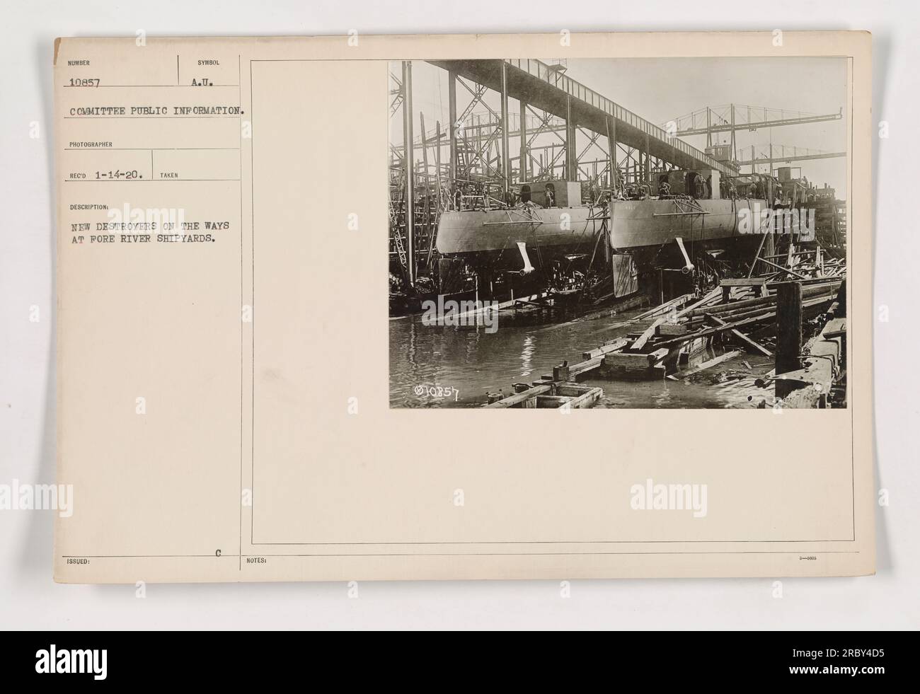 New destroyers being built at Fore River Shipyards during World War I ...