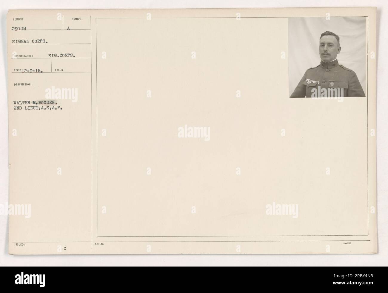 Soldiers from the U.S. Signal Corps erecting telegraph lines during ...