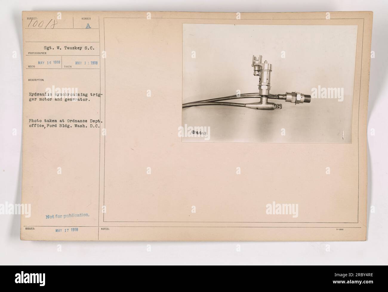 Hydraulic synchronizing trigger motor hi-res stock photography and ...