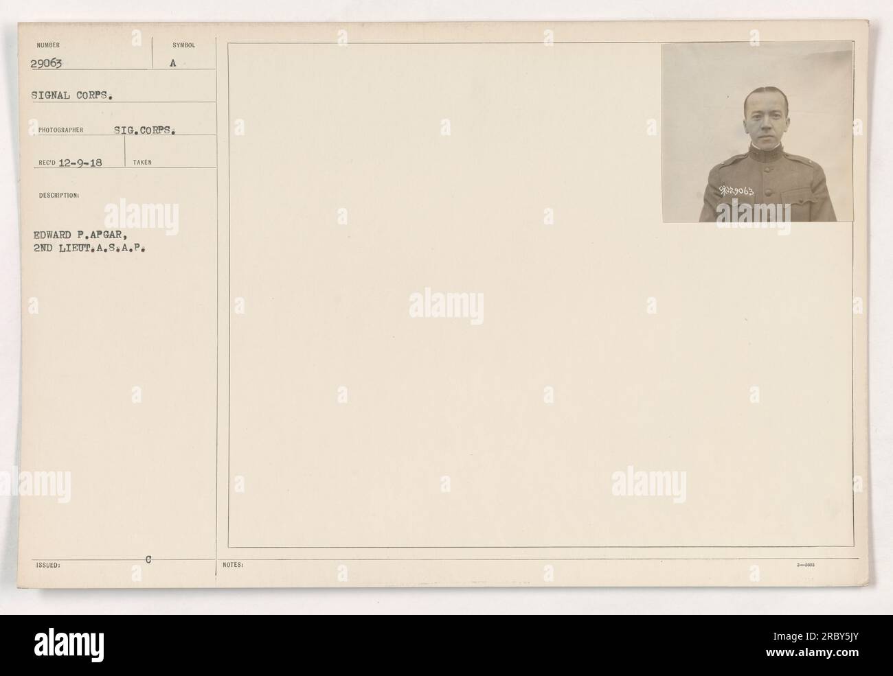 American soldiers prepare for battle during World War One. The ...