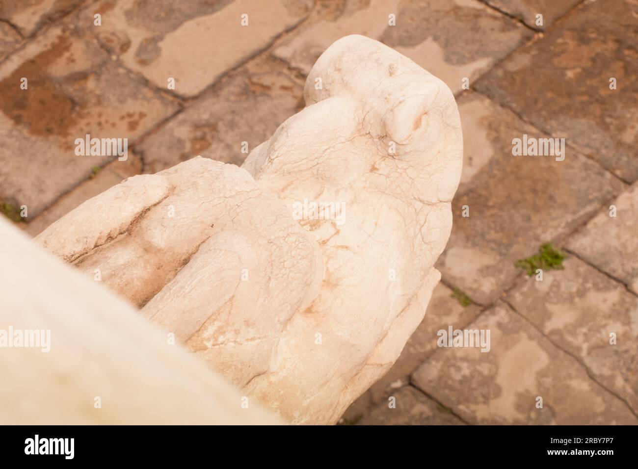 Chinese gutter hi-res stock photography and images - Alamy