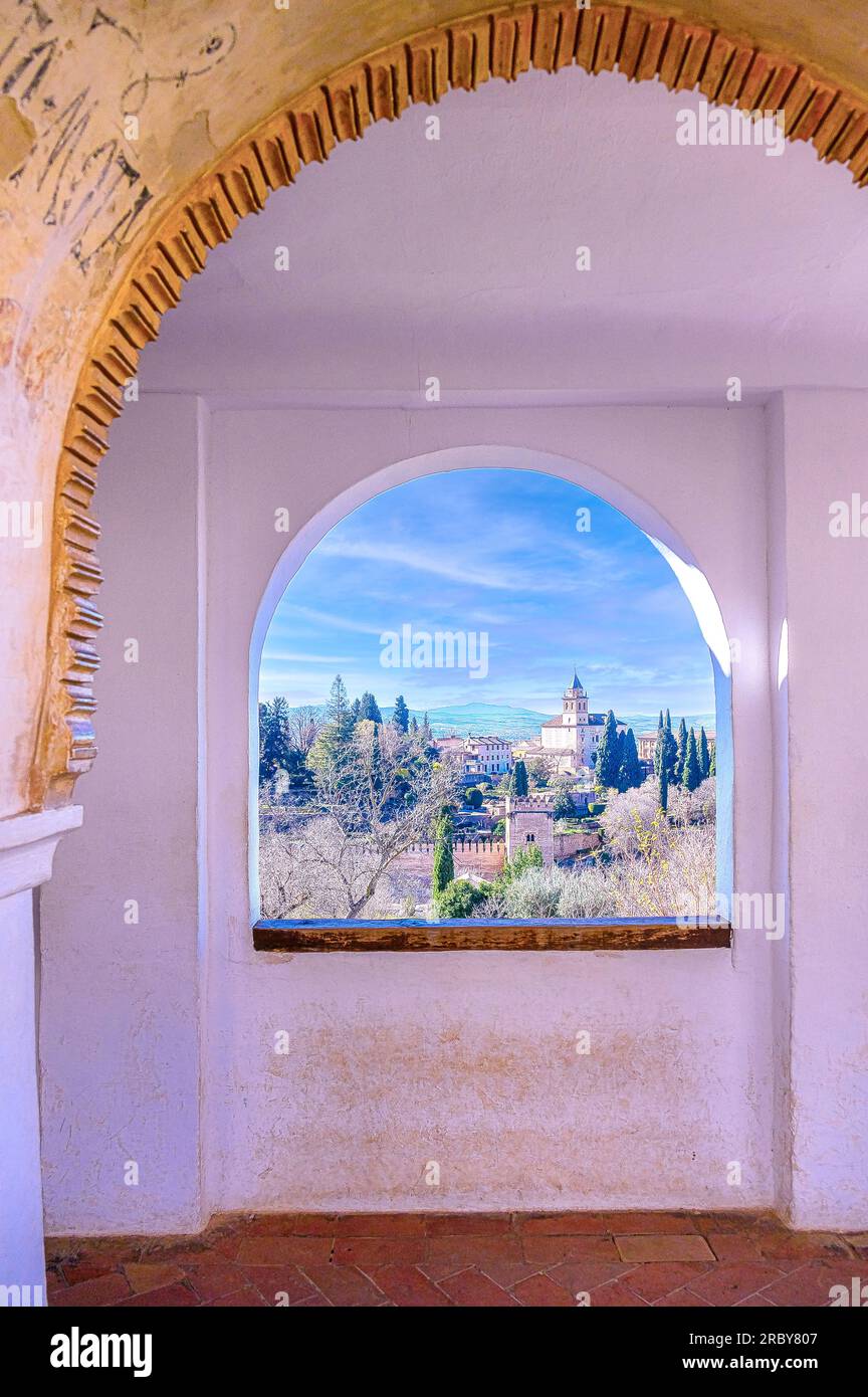 Moorish arch window hi-res stock photography and images - Alamy