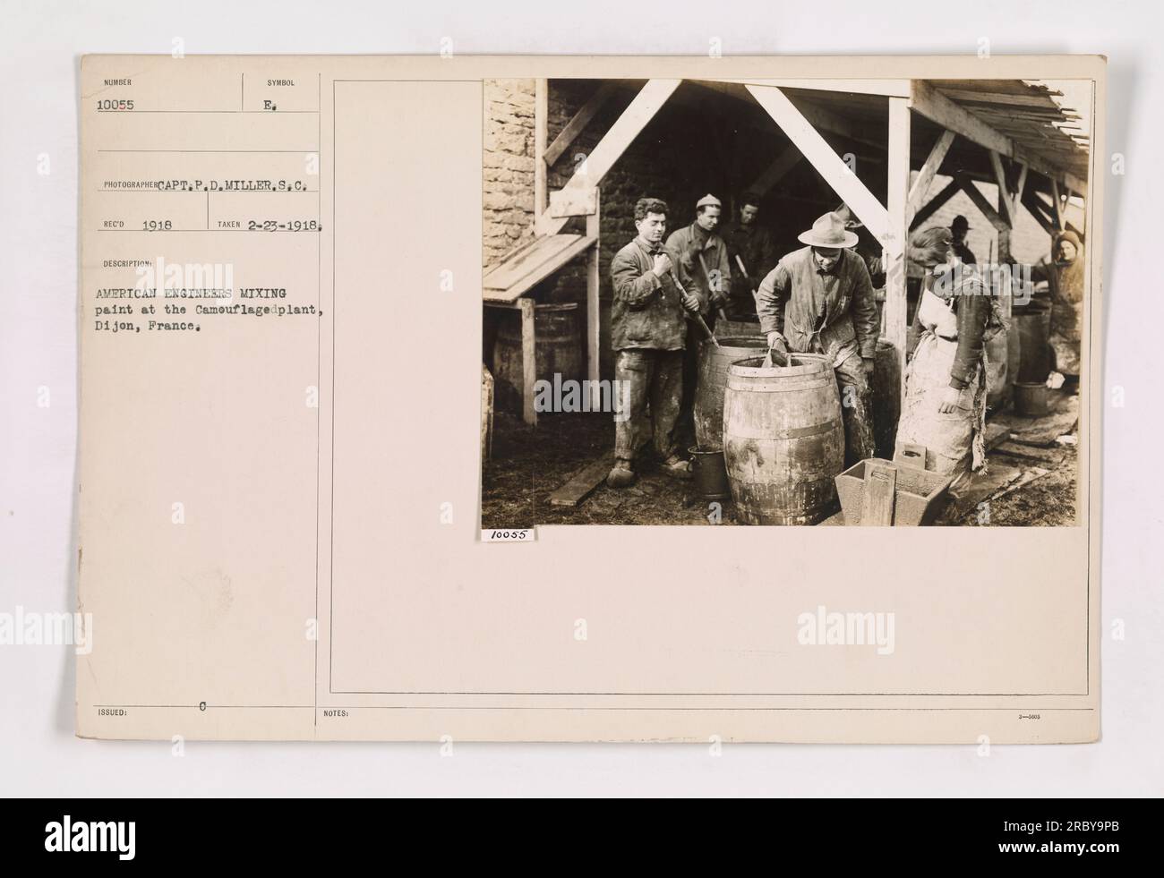 Engineers in military activities d hi-res stock photography and images ...
