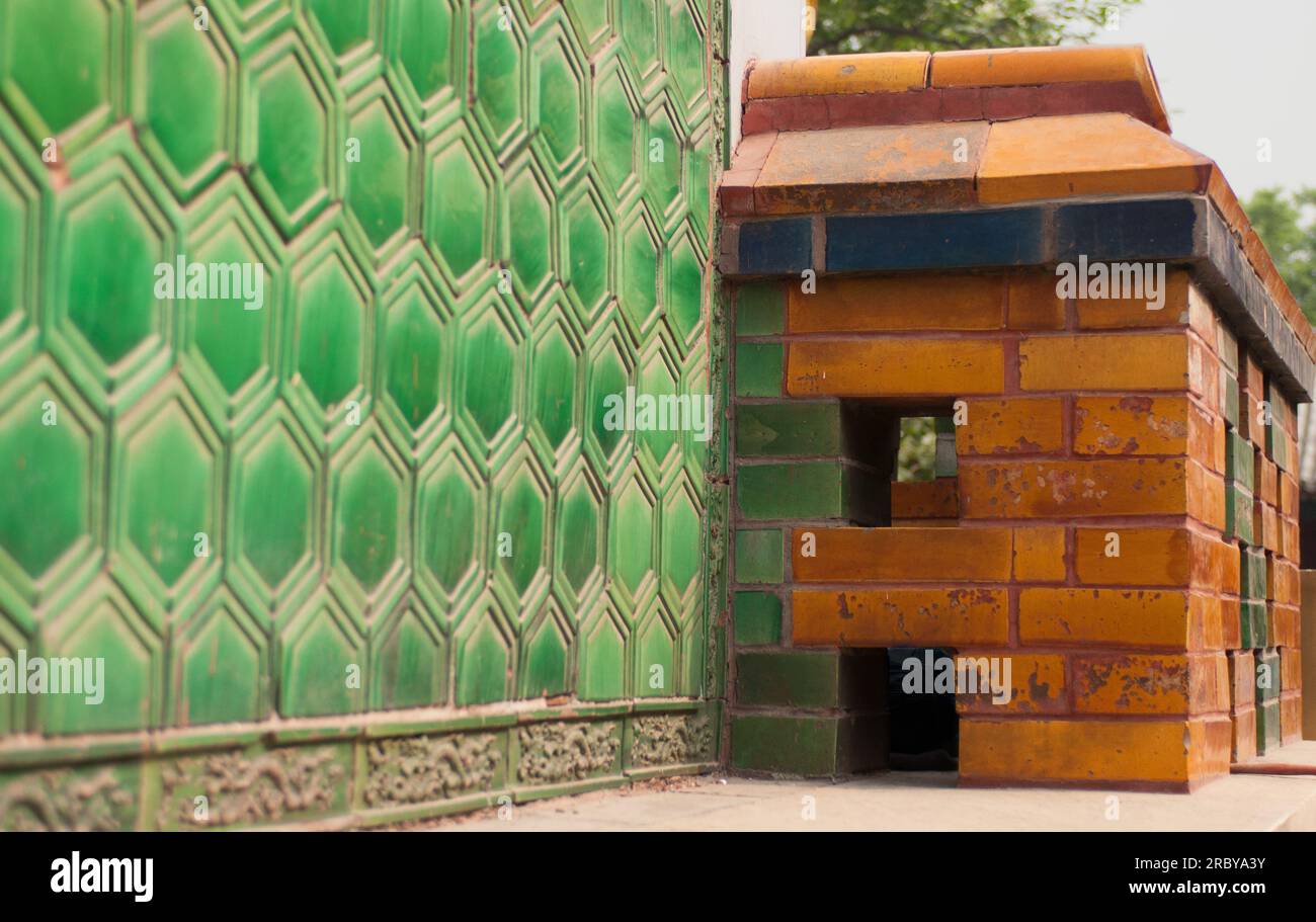 Perimeter walls hi-res stock photography and images - Alamy