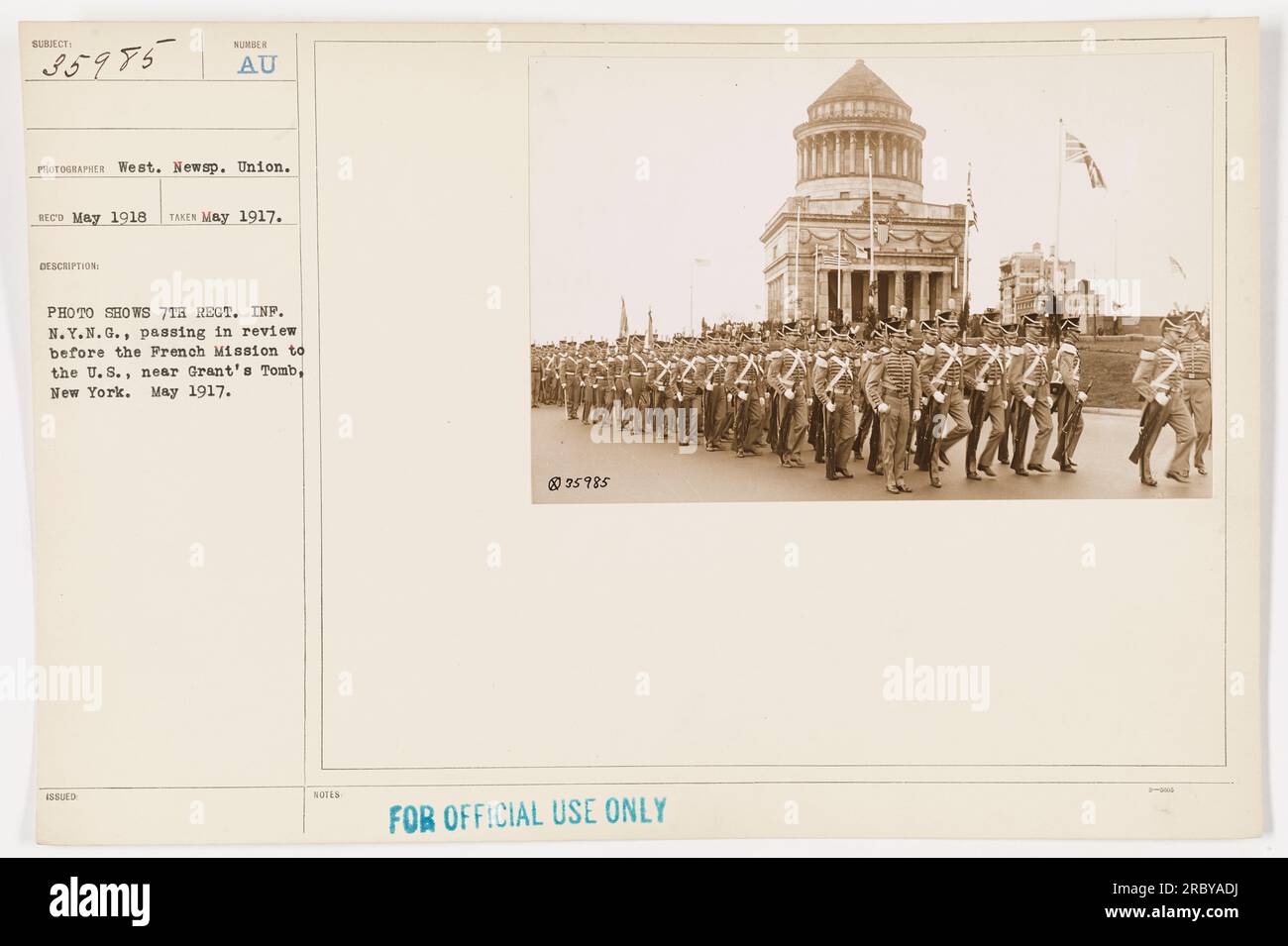 Soldiers from the 7th Regiment Infantry of the New York National Guard ...