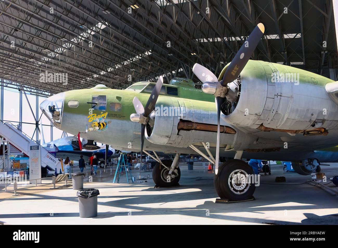 Boeing B-17F Flying Fortress 42-29782 long range World War 2 bomber ...