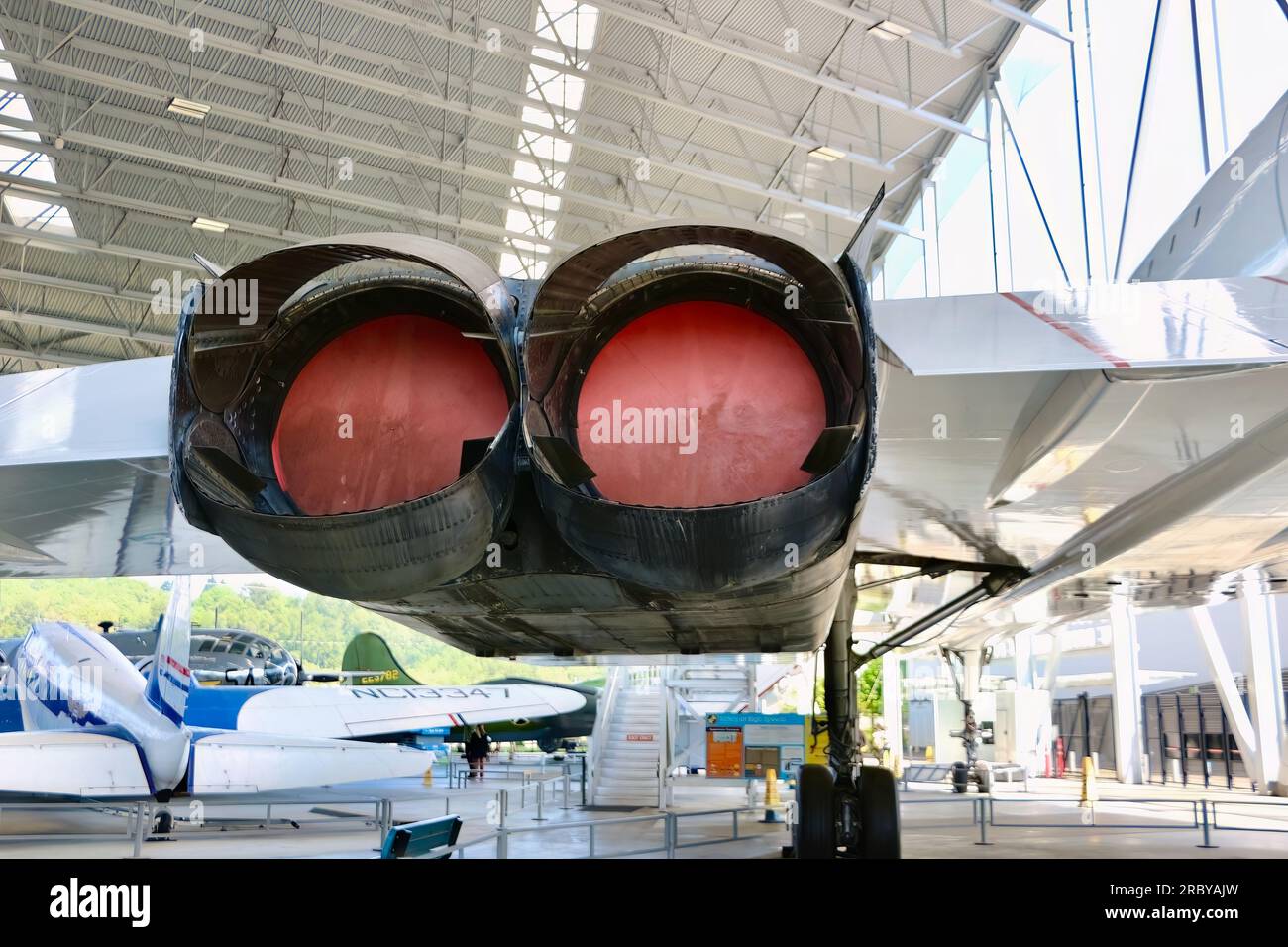 Engine exhaust pipes of the Aérospatiale and British Aircraft ...