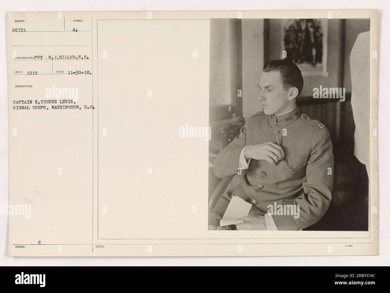 Captains in the signal corps hi-res stock photography and images - Alamy