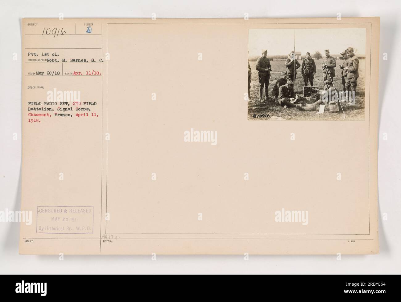 Field Radio Set being issued to the 2nd Field Battalion of the Signal ...