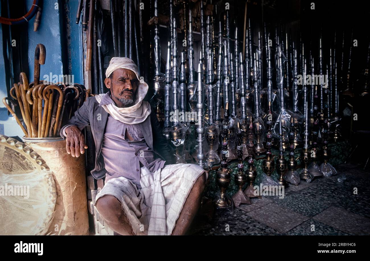 Asia Yemen - Souk Al Milh, Sana'a - Hookah seller (water pipes Stock ...