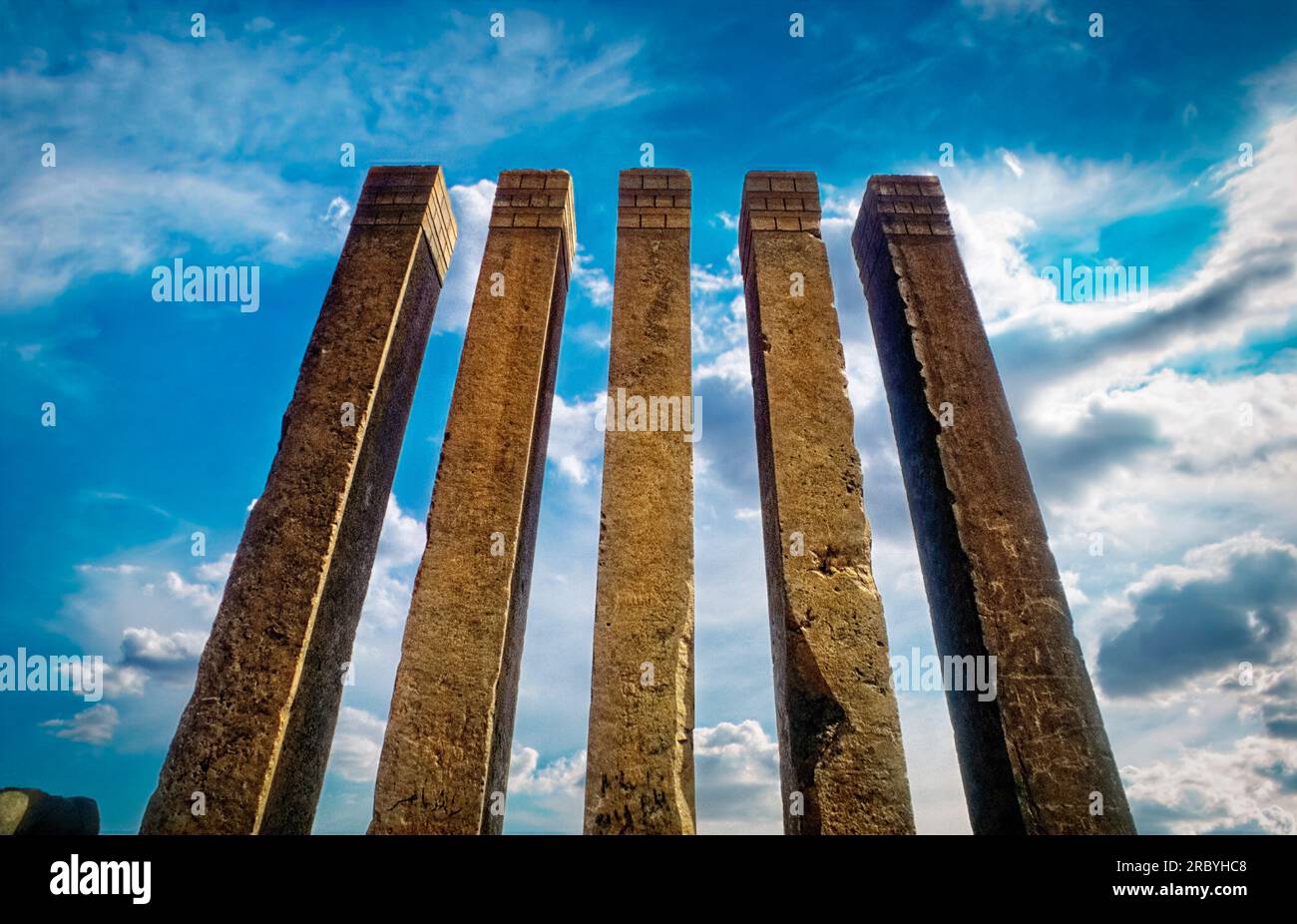 Asia Yemen - Mareb (Marib), Arsh Bilqis temple of the moon - 10th ...