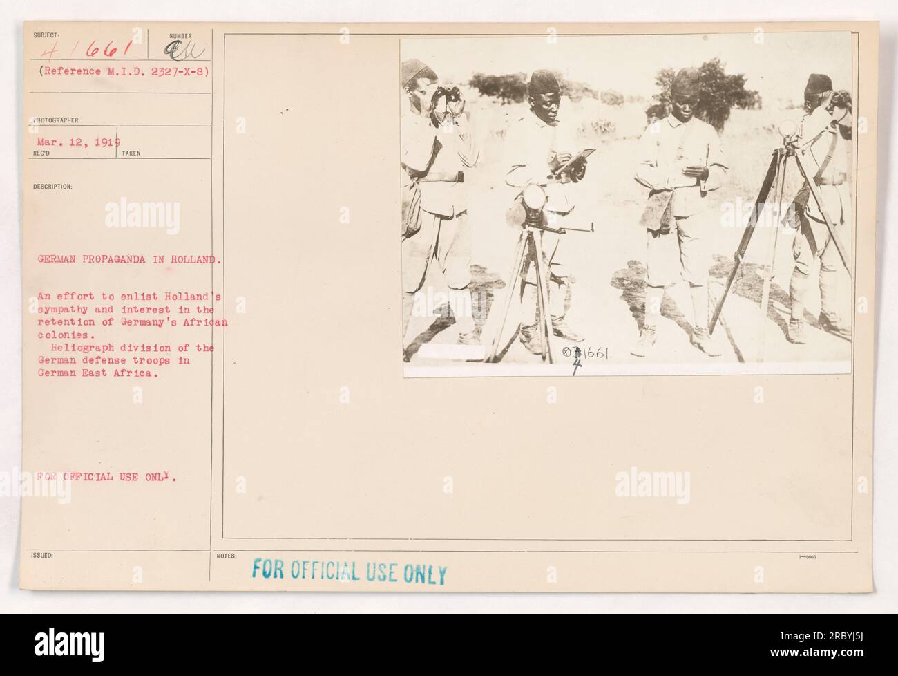 Image shows German soldiers of the Heliograph division in German East ...