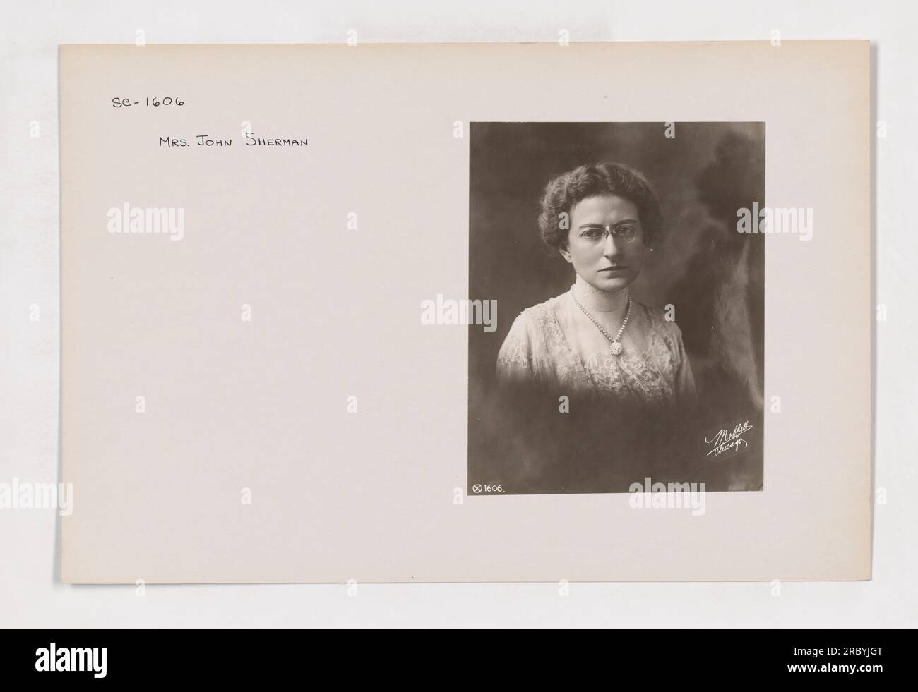 Mrs. John Sherman poses for a photograph during World War One. Date and ...