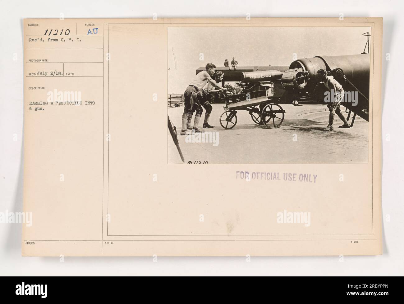 Soldiers at Camp Dodge reloading ammunition during World War One Stock ...