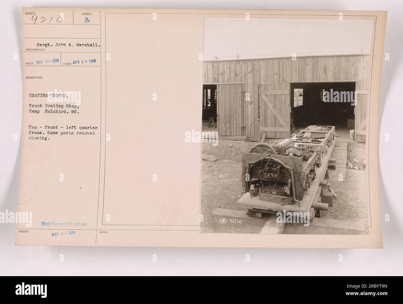 Truck crating process hi-res stock photography and images - Alamy