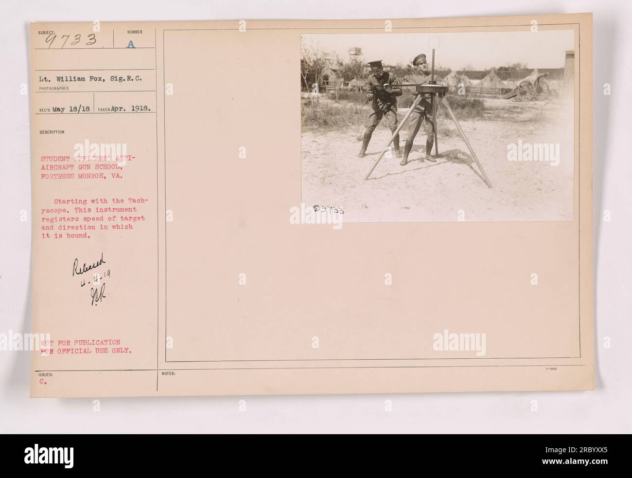 Student officers at the anti-aircraft gun school at Fortress Monroe, Va ...