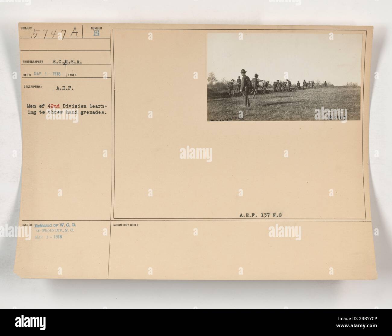 Soldiers from the 42nd Division of the American Expeditionary Forces ...