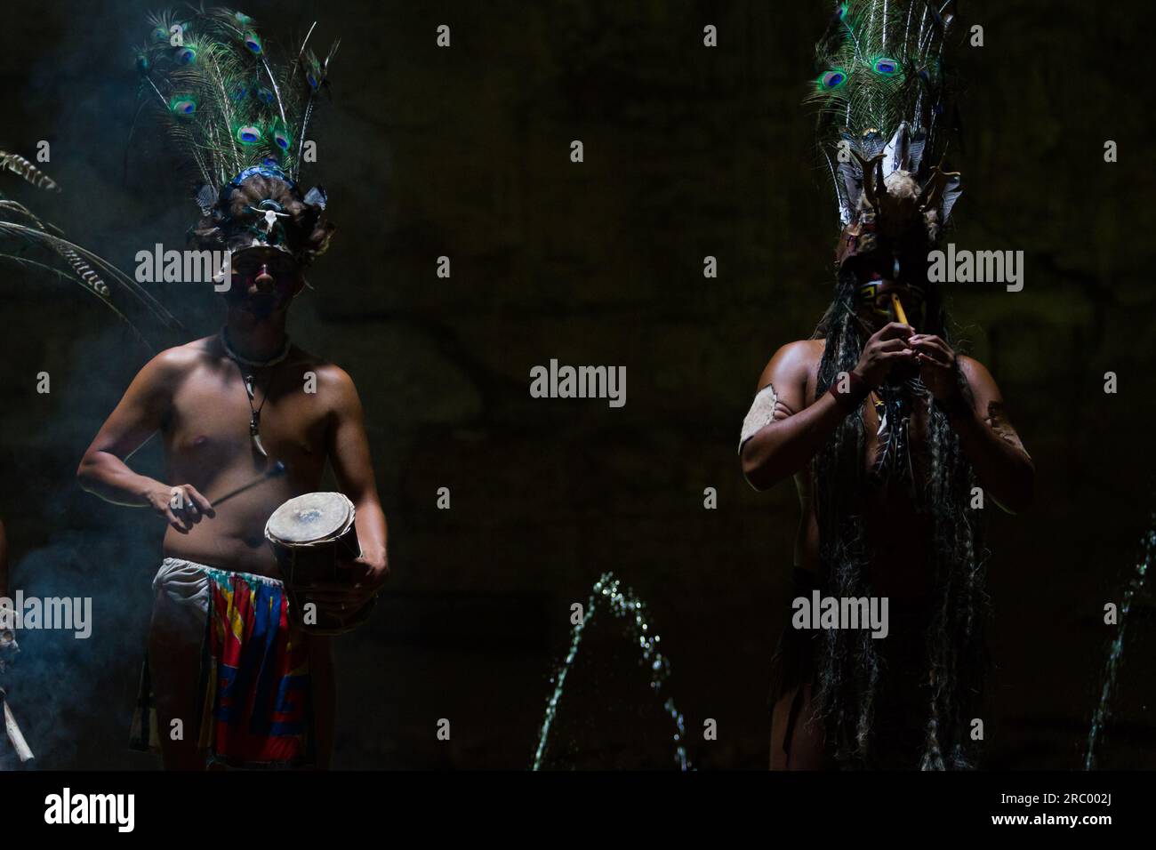 Mayan dressing hi-res stock photography and images - Alamy