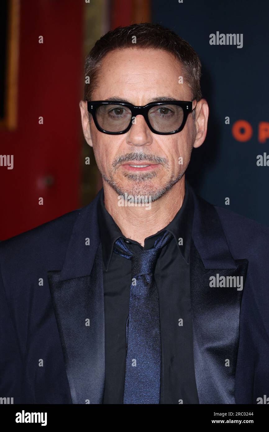 Oppenheimer robert downey jr hi-res stock photography and images - Alamy